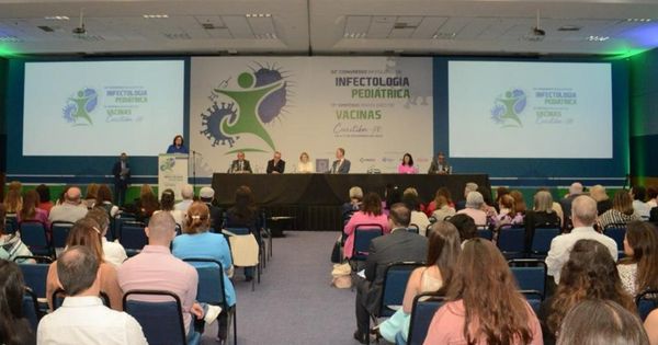 Abertura do 22º Infectoped e 17º Simpósio Brasileiro de Vacinas Defesa ...
