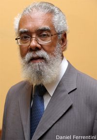 Dr. Clemax é reeleito para editor da Revista Pediátrica - SBP