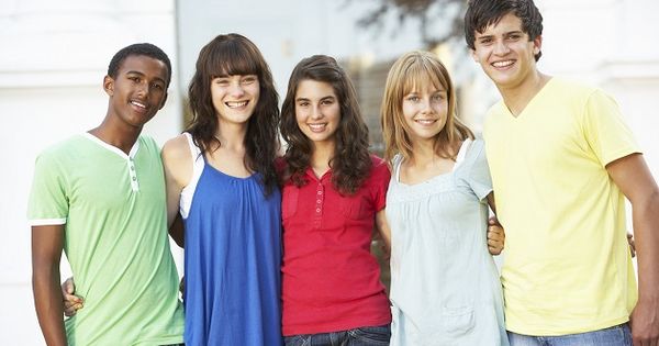 Orientações sobre prevenção e tratamento à acne juvenil compõem ...